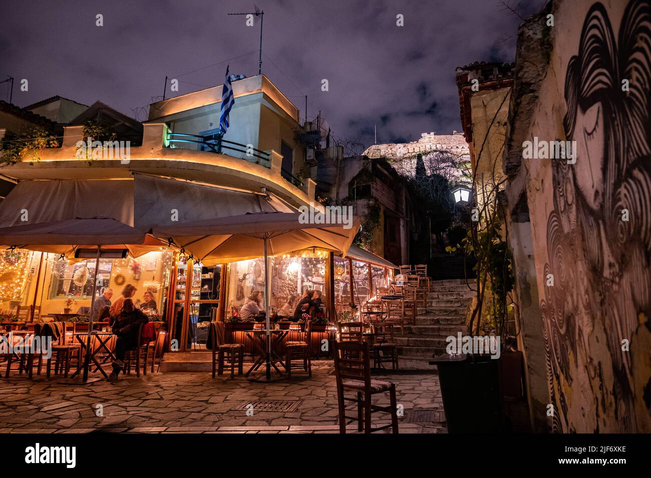 ChatGPT a dit : Explore Athens and discover its iconic monuments, from ...