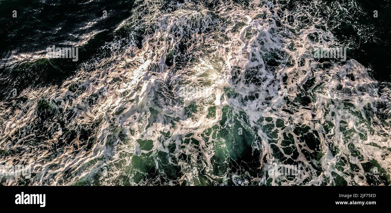 An aerial view of the foaming ocean waves Stock Photo - Alamy