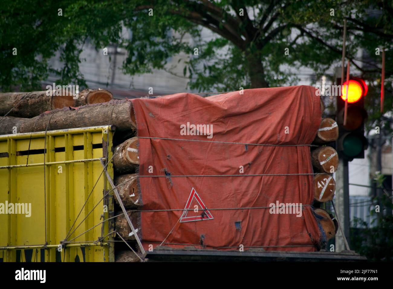 Lorry transport indonesia hi-res stock photography and images - Alamy