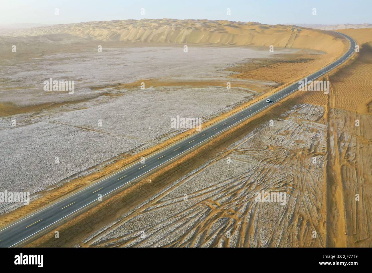 (220630) -- YULI, June 30, 2022 (Xinhua) -- Aerial photo shows a new ...