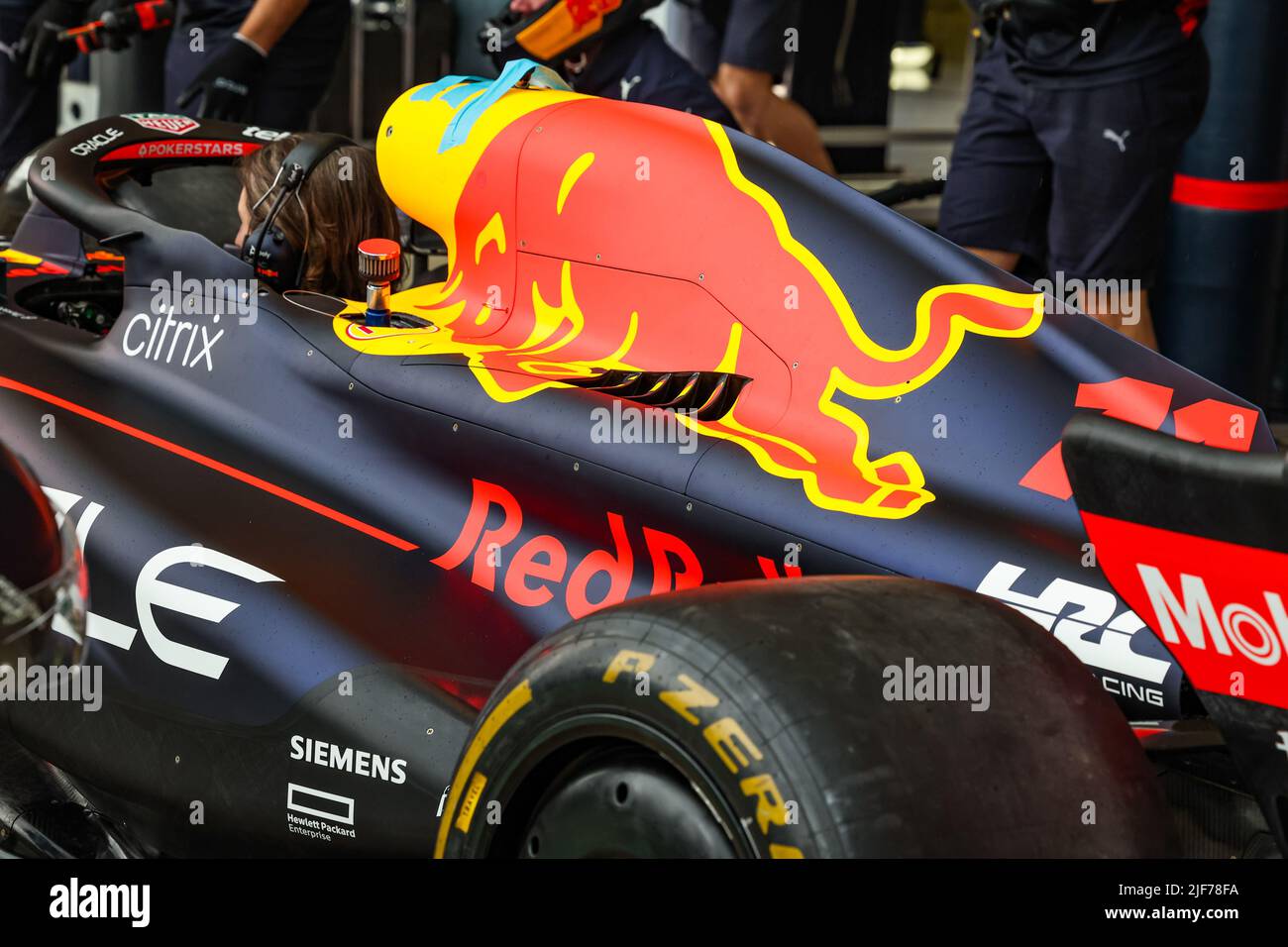 Red Bull Racing Honda RB18, mechanical detail of the sidepod, engine ...