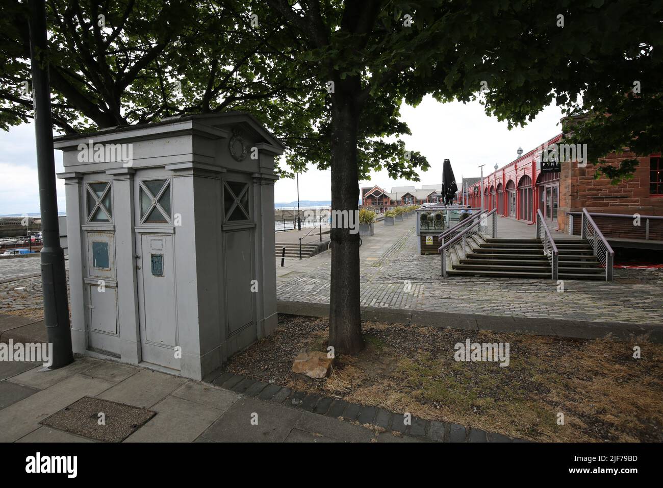 Police Box, Newhaven, Edinburgh, Scotland. UK Stock Photo - Alamy