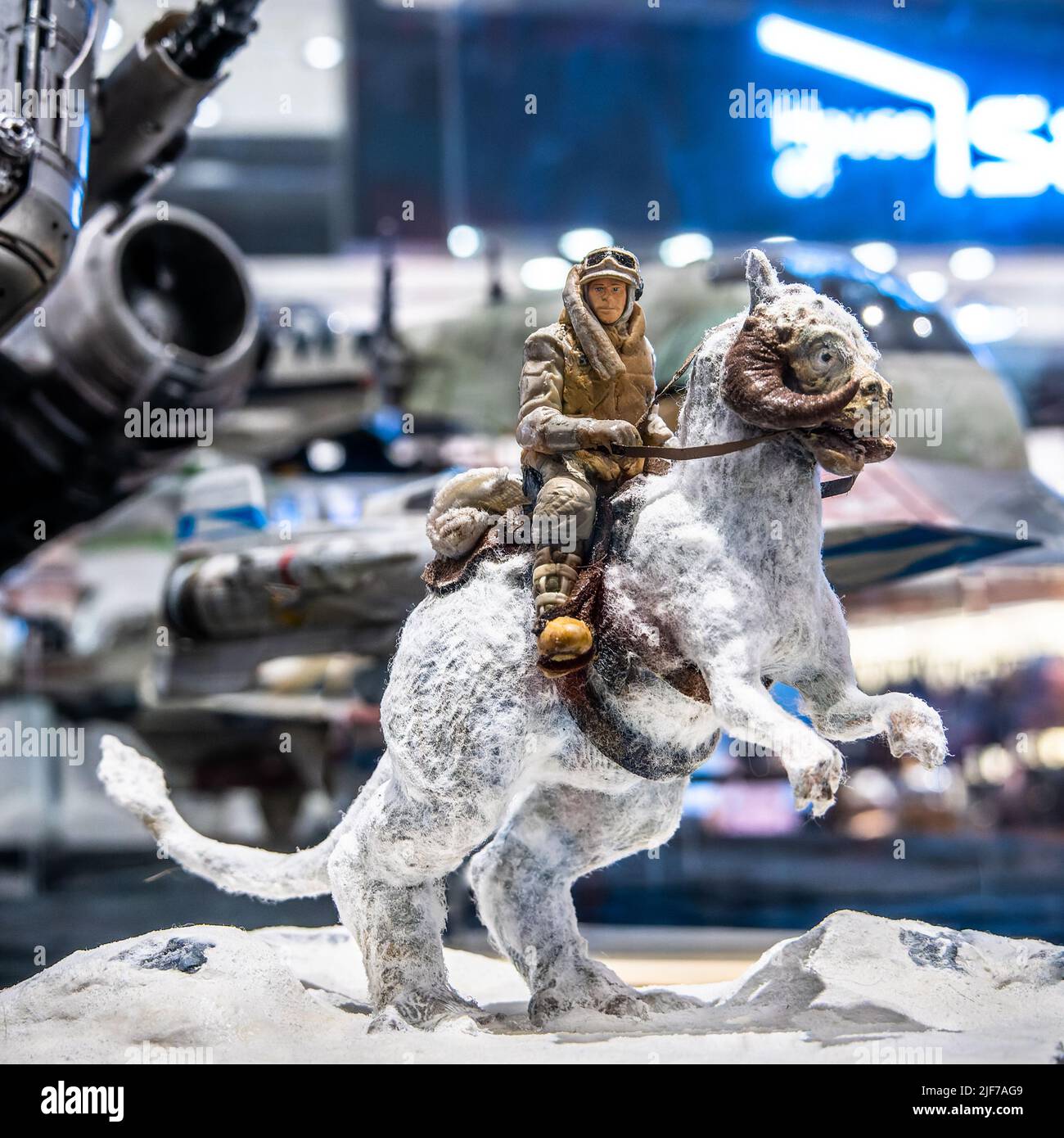Tauntaun Han Cutting