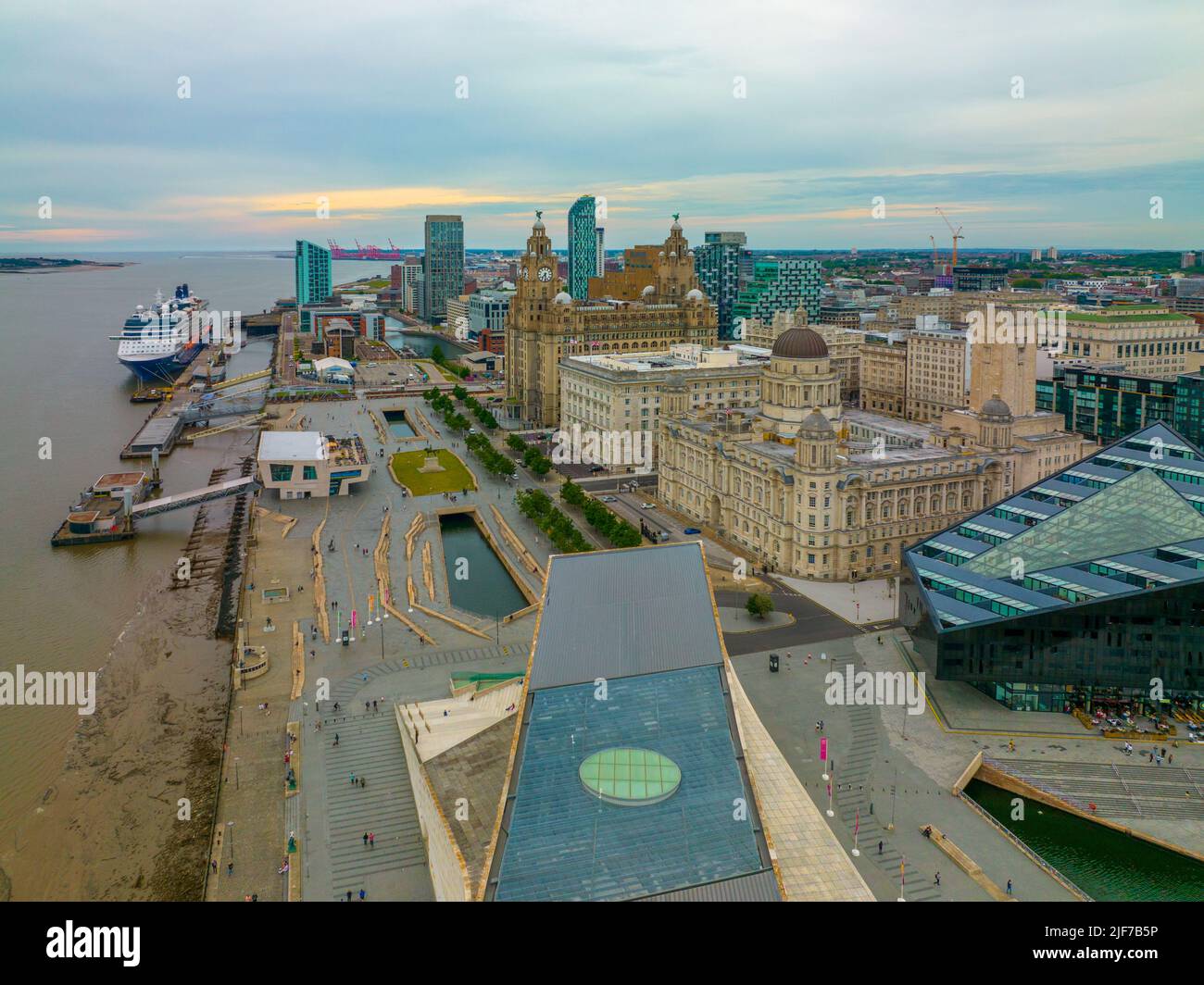 Three Graces building including Royal Liver Building, Cunard and Port ...