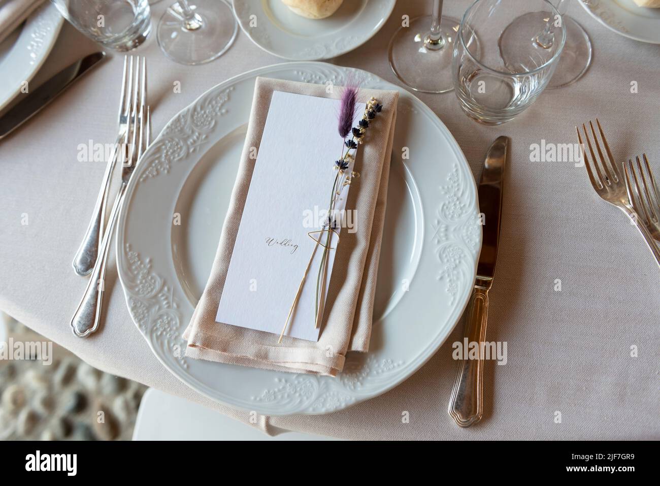 Wedding table decorations Stock Photo - Alamy