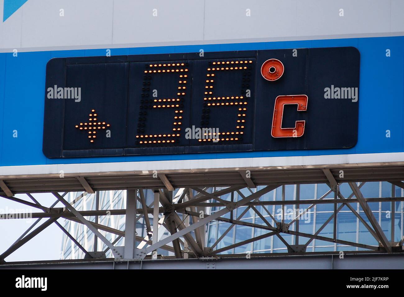 Tokyo, Japan. 30th June, 2022. A digital temperature display shows 35 ...