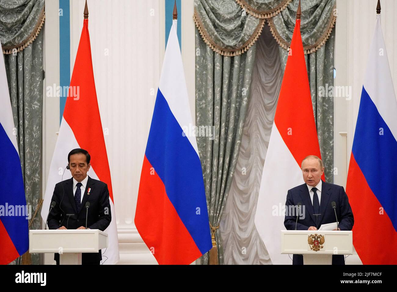 Putin conference meeting 2022 hi-res stock photography and images - Alamy