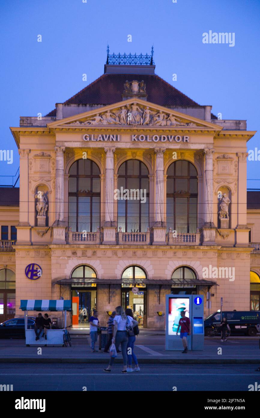 Croatia, Zagreb, Glavni Kolodvor, Main Railway Station Stock Photo - Alamy