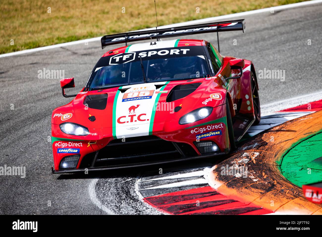95 oman racing hi-res stock photography and images - Alamy