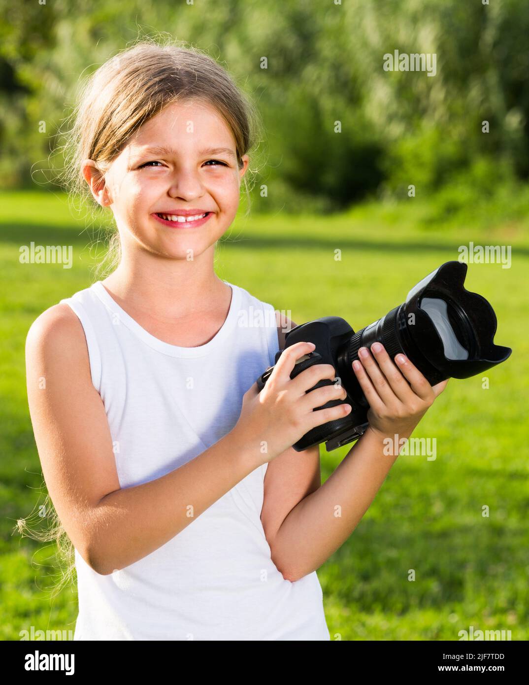 Child playing with photo camera hi-res stock photography and images - Alamy