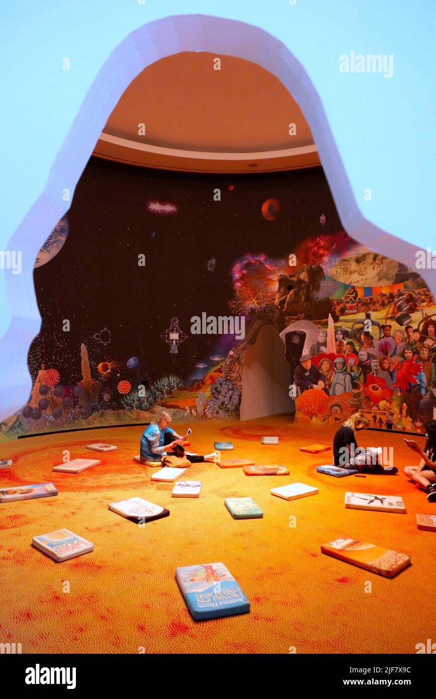 360 degree collage hi-res stock photography and images - Alamy