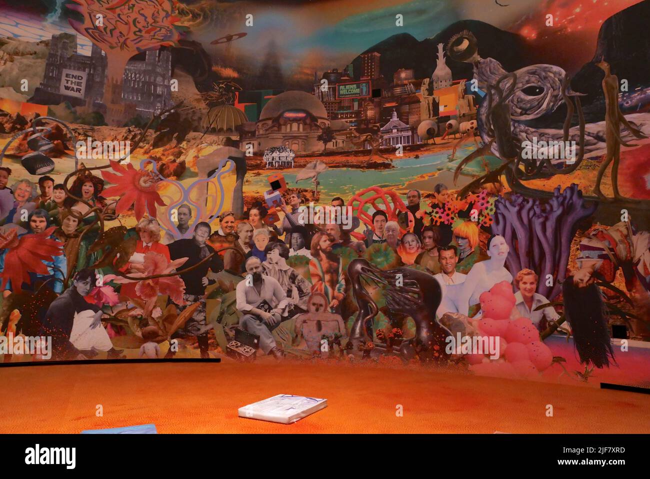 360 degree collage hi-res stock photography and images - Alamy