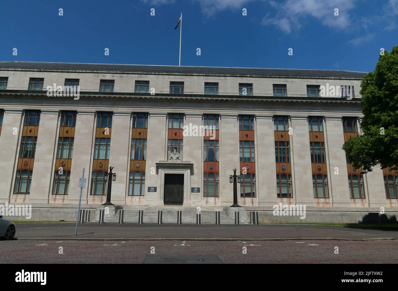 Welsh government office hi-res stock photography and images - Alamy