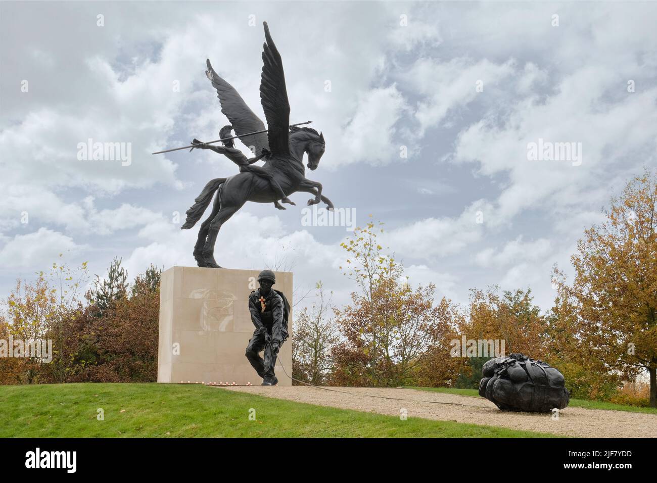 Parachute regiment and airborne forces hi-res stock photography and ...