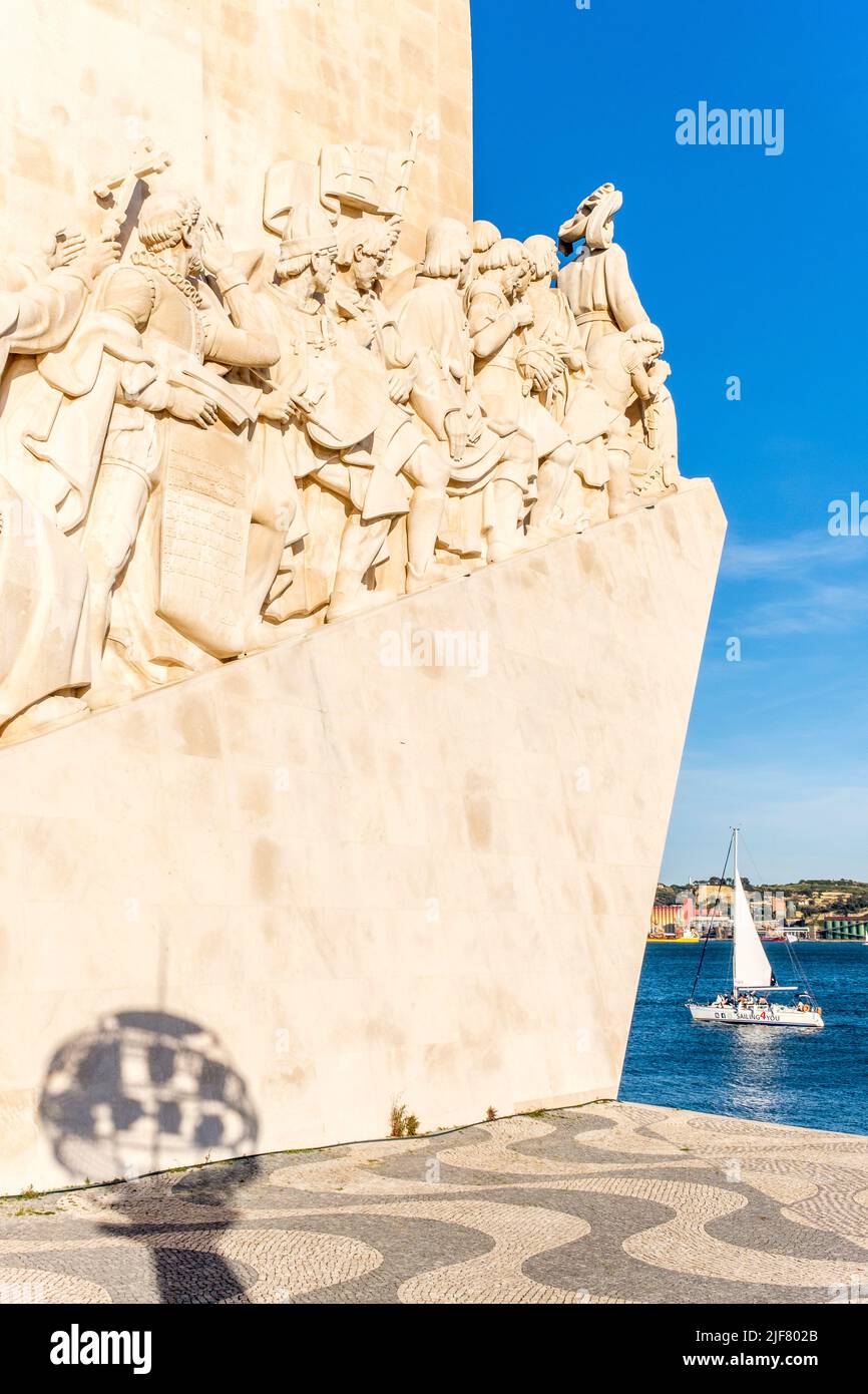 The city of Lisbon - Belem Monument age of discoveries | La ville de ...