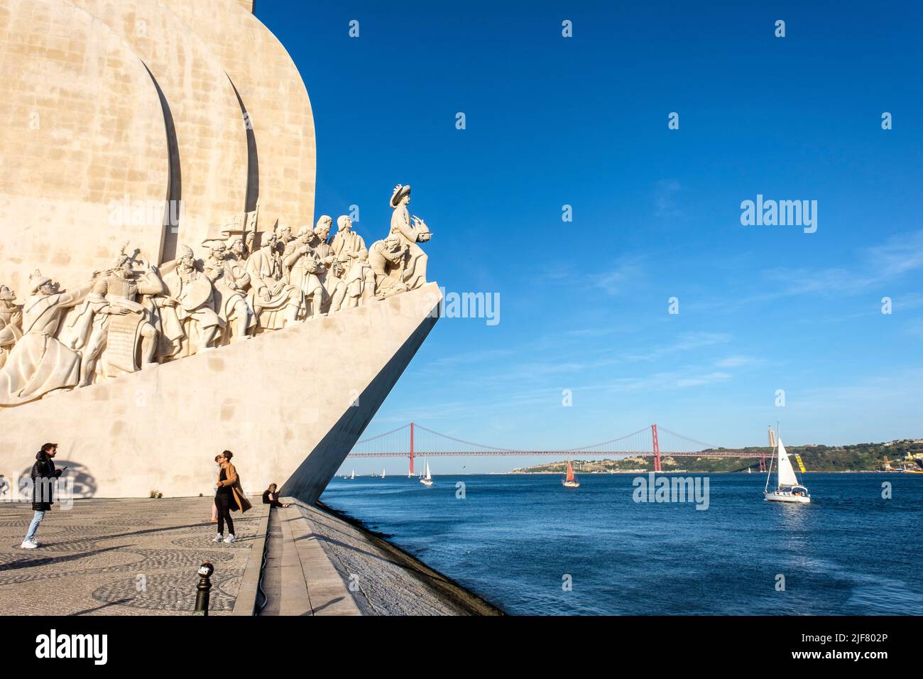 The city of Lisbon - Belem Monument age of discoveries | La ville de ...