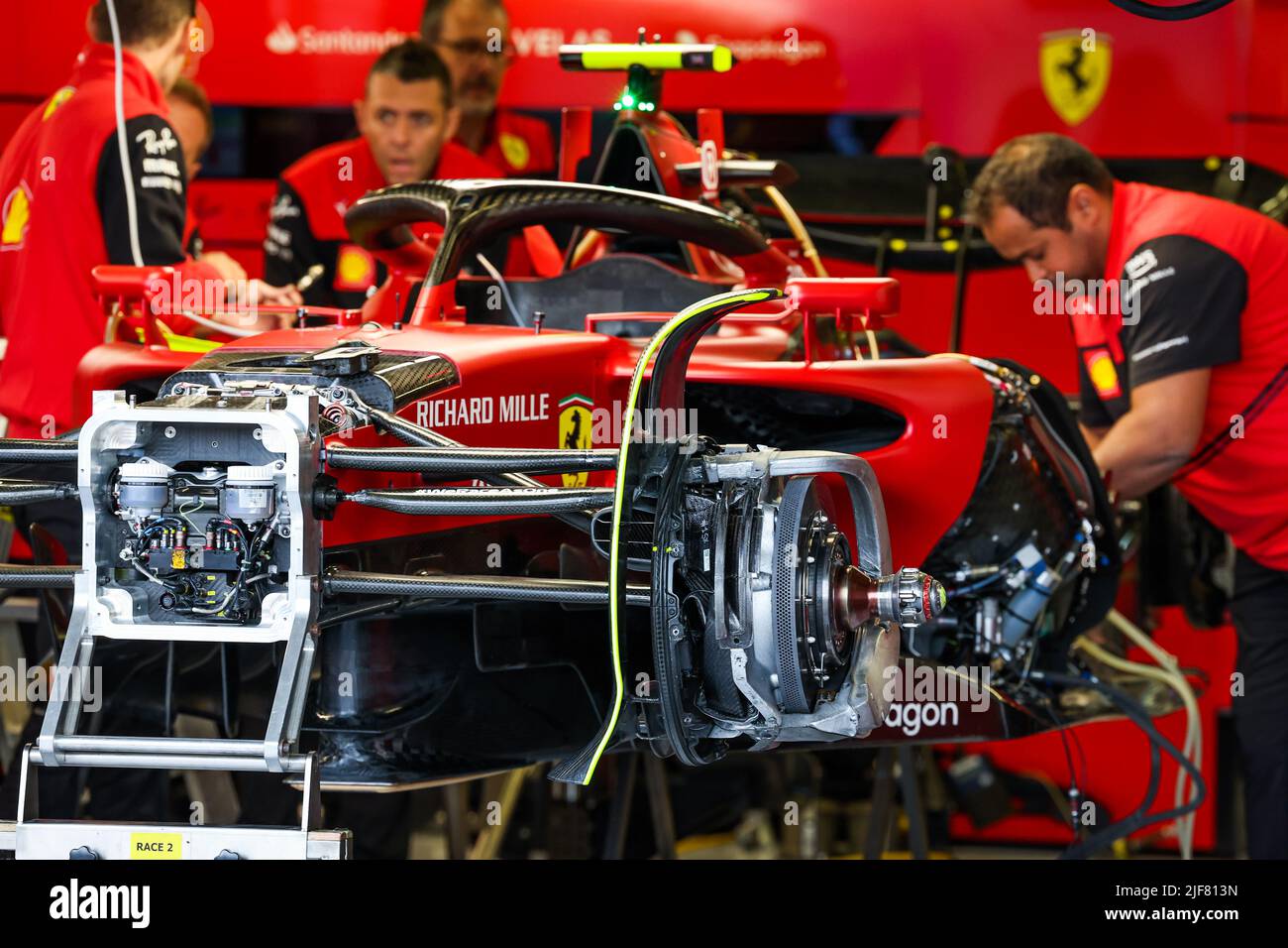 Scuderia Ferrari, ambiance mechanics working on the car during the Formula 1 Lenovo British ...