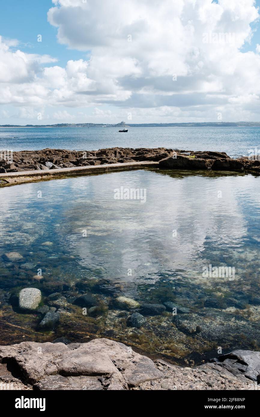 Tidal pool at mousehole hi-res stock photography and images - Alamy