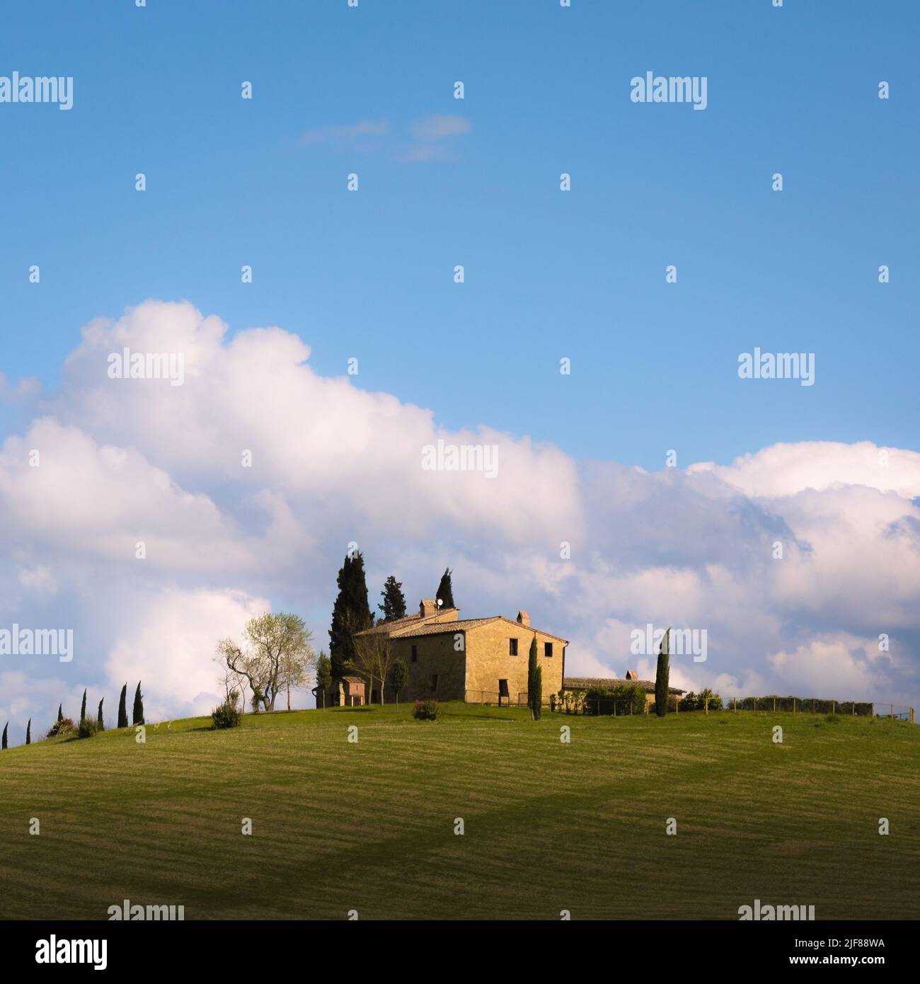 Tuscan cottage on top of hill Stock Photo - Alamy