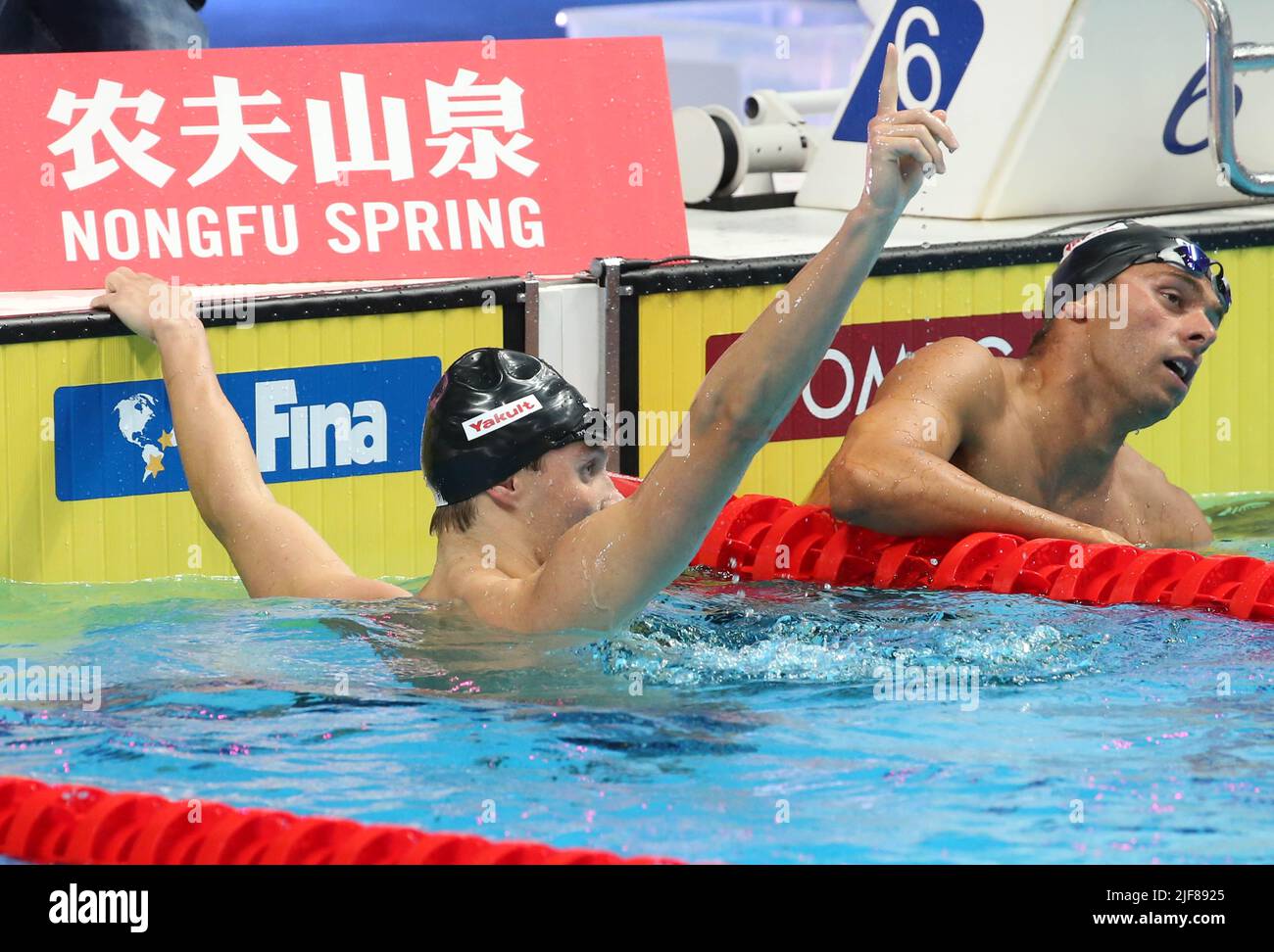 Bobby Fink of USA and Gregorio Paltrinieri of Italy Finale 800 M ...