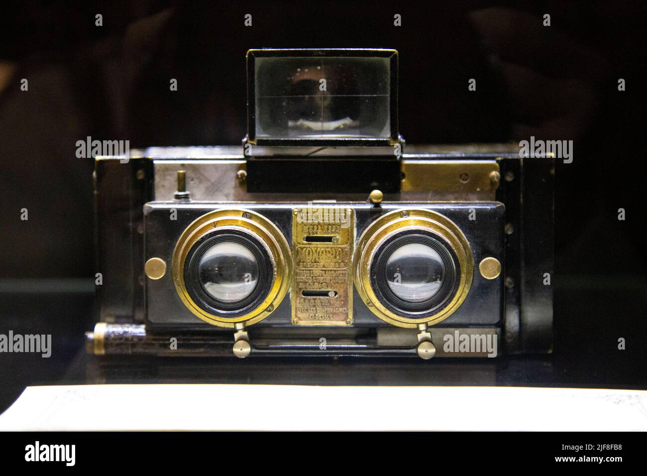 Monobloc stereoscopic camera on display at the stereoscopic theatre ...