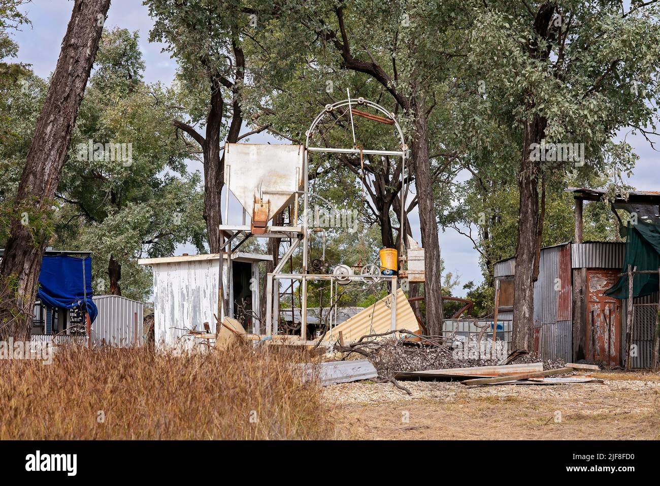 Sapphire mining town hi-res stock photography and images - Alamy