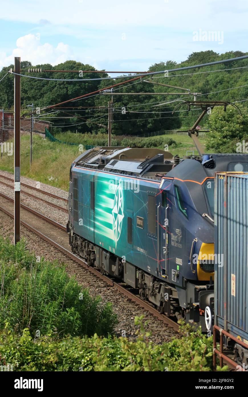 Dual mode train hi-res stock photography and images - Alamy