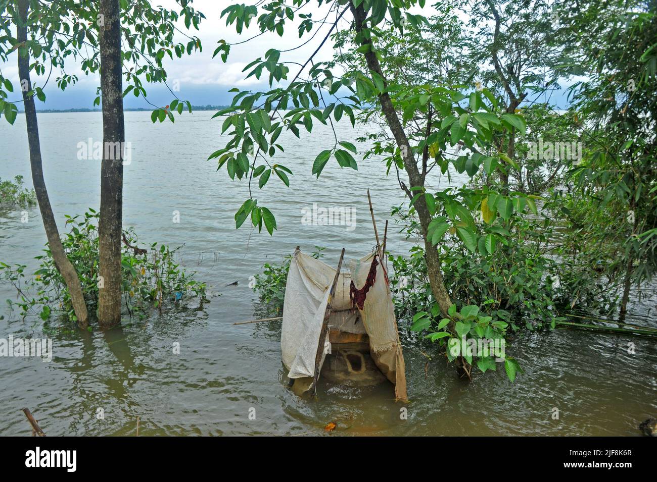 Flood affected latrine hi-res stock photography and images - Alamy