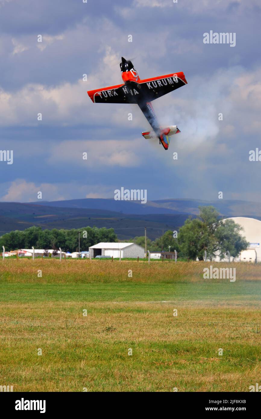 Hovering plane hi-res stock photography and images - Alamy