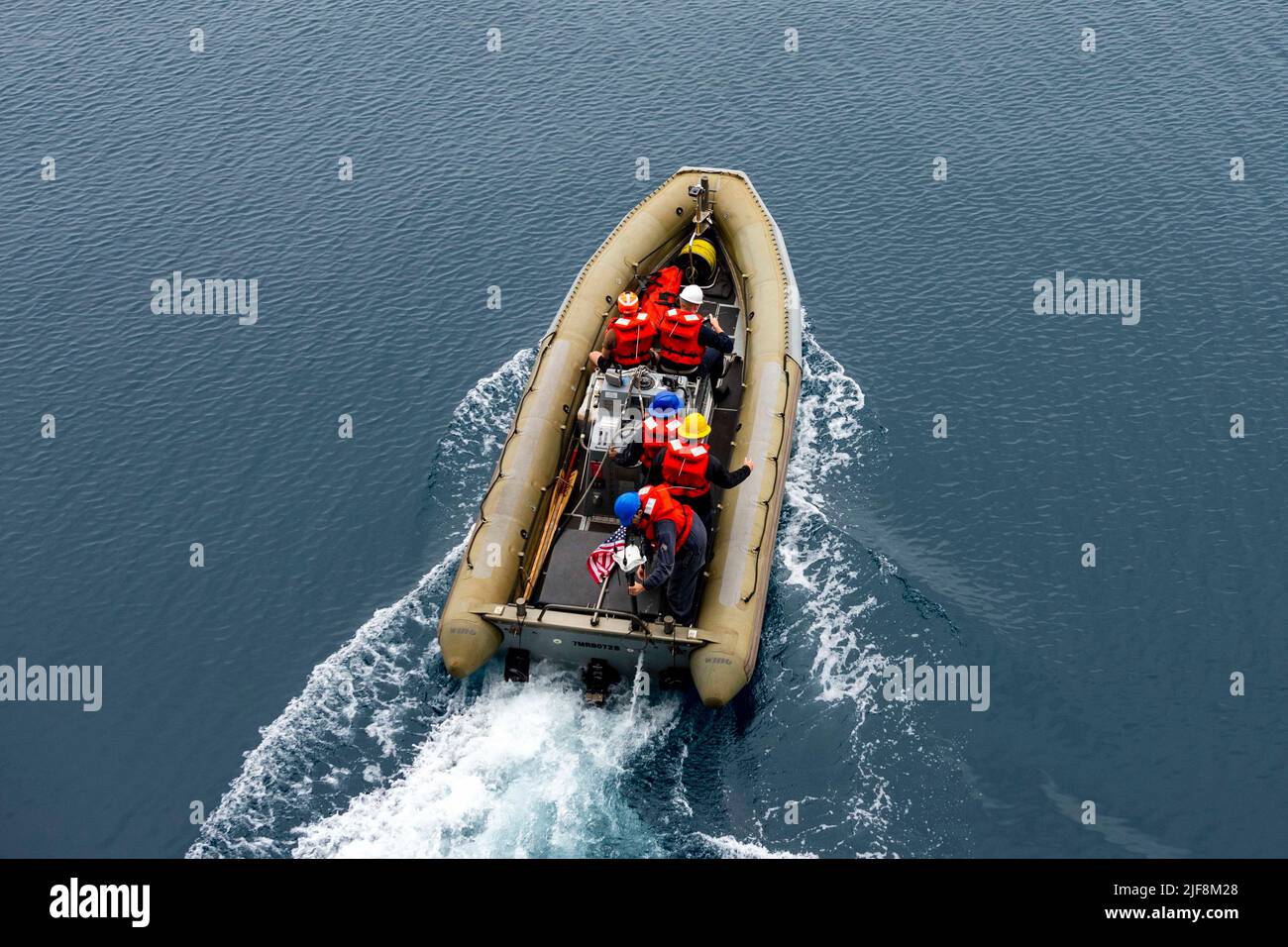 Pacific Ocean. 16th June, 2022. Sailors assigned to amphibious assault ...