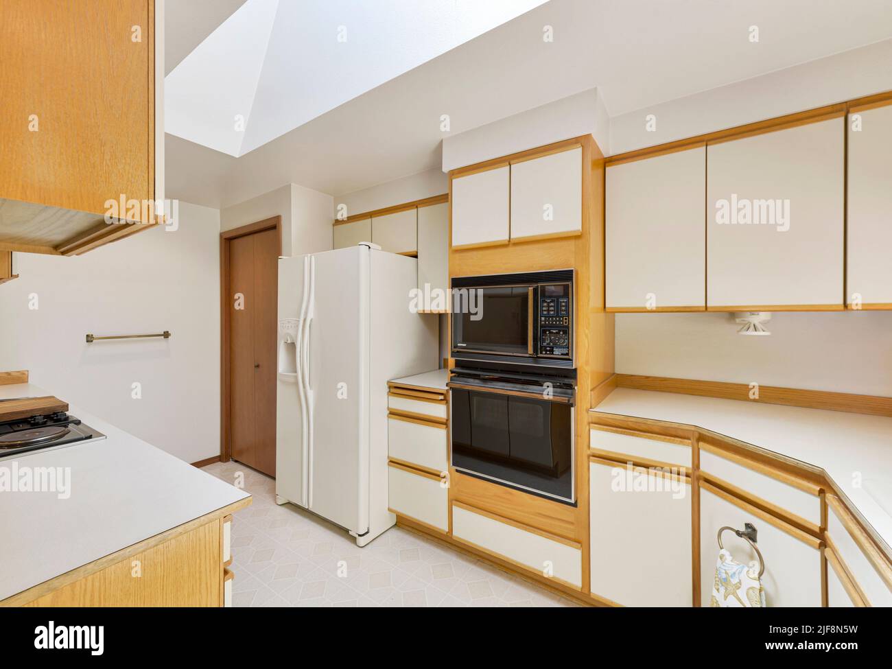 Modern residential kitchen interior Stock Photo - Alamy