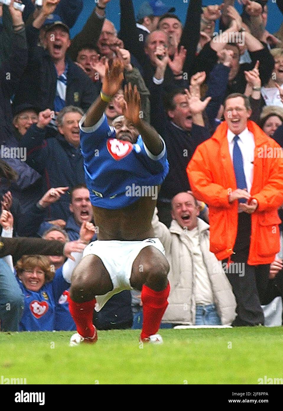 PORTSMOUTH V SOUTHAMPTON LUA LUA CELEBRATES GOAL NO THREE PIC MIKE ...
