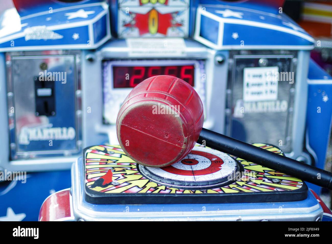 Tester carnival game hi-res stock photography and images - Alamy