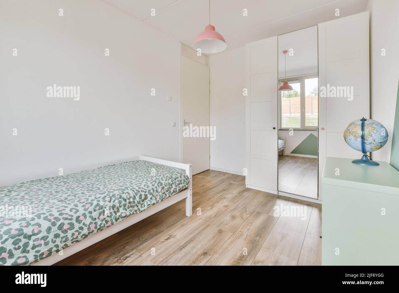 Quality bed hi-res stock photography and images - Alamy