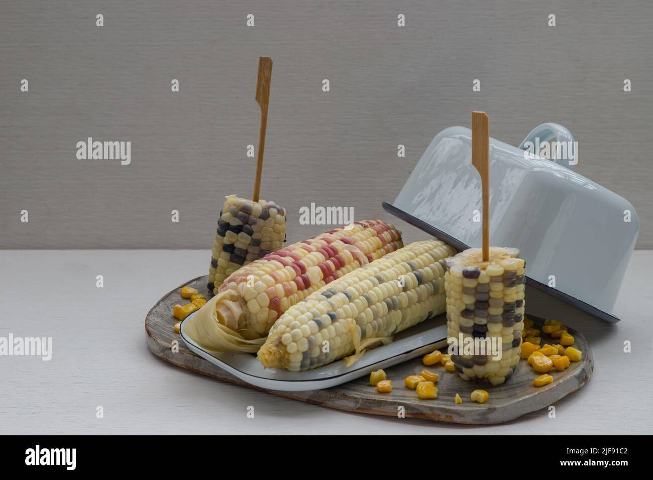 Sweet glutinous corn hi-res stock photography and images - Alamy