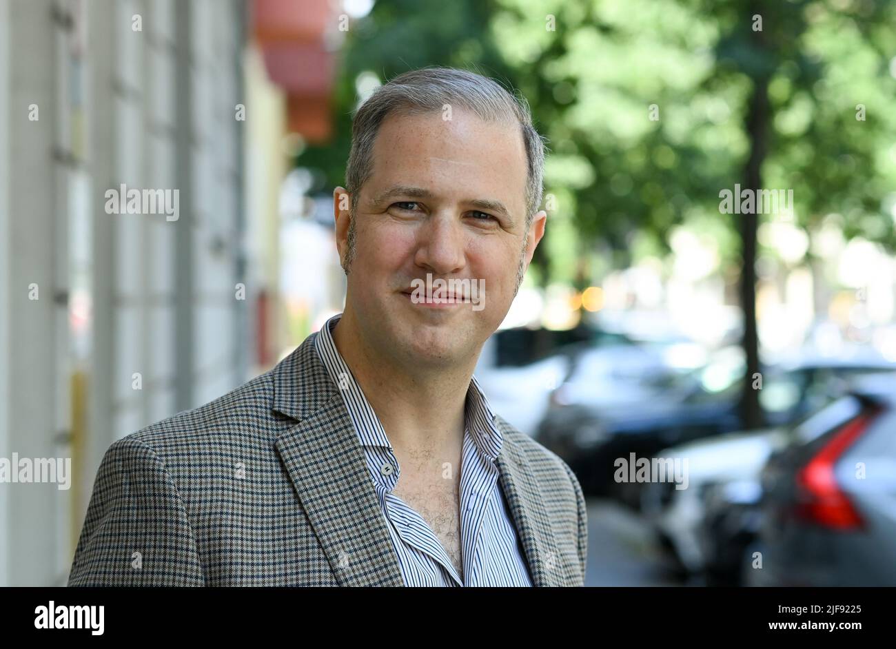 Jesse simon hi-res stock photography and images - Alamy