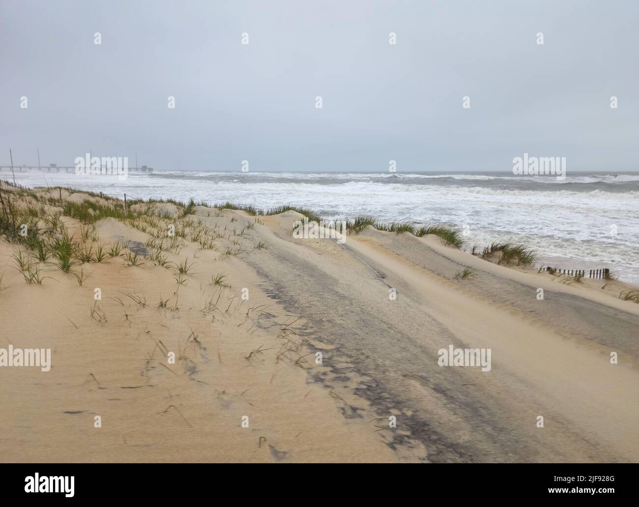 Stormy Atlantic Ocean near Nags Head in the Outer Banks with Jennette's ...