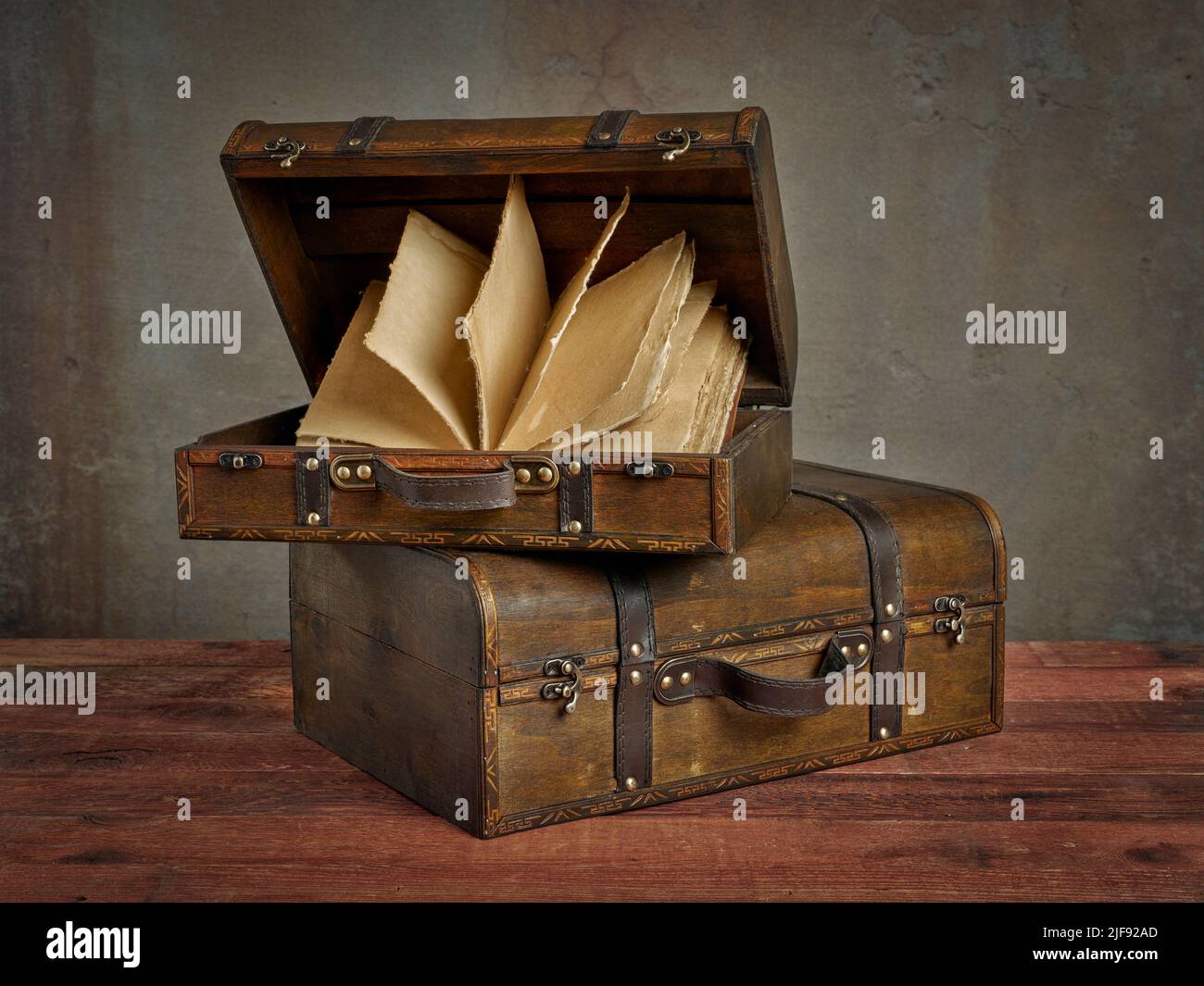 Vintage journal hi-res stock photography and images - Alamy