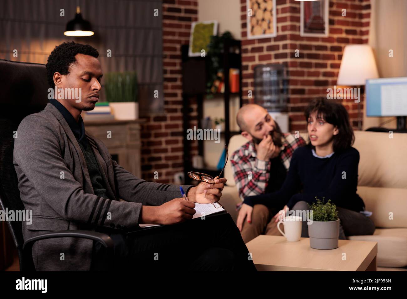 African female counselor hi-res stock photography and images - Alamy
