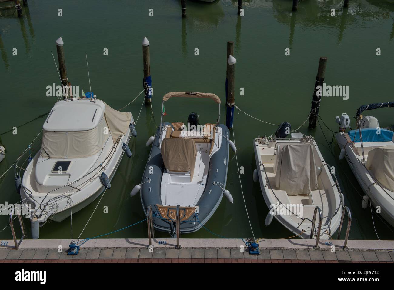 Roman boats dock hi-res stock photography and images - Alamy