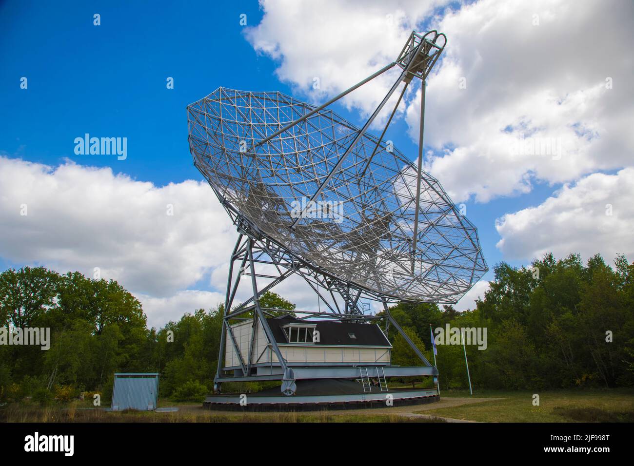 Amateur radio telescope hi-res stock photography and images - Alamy