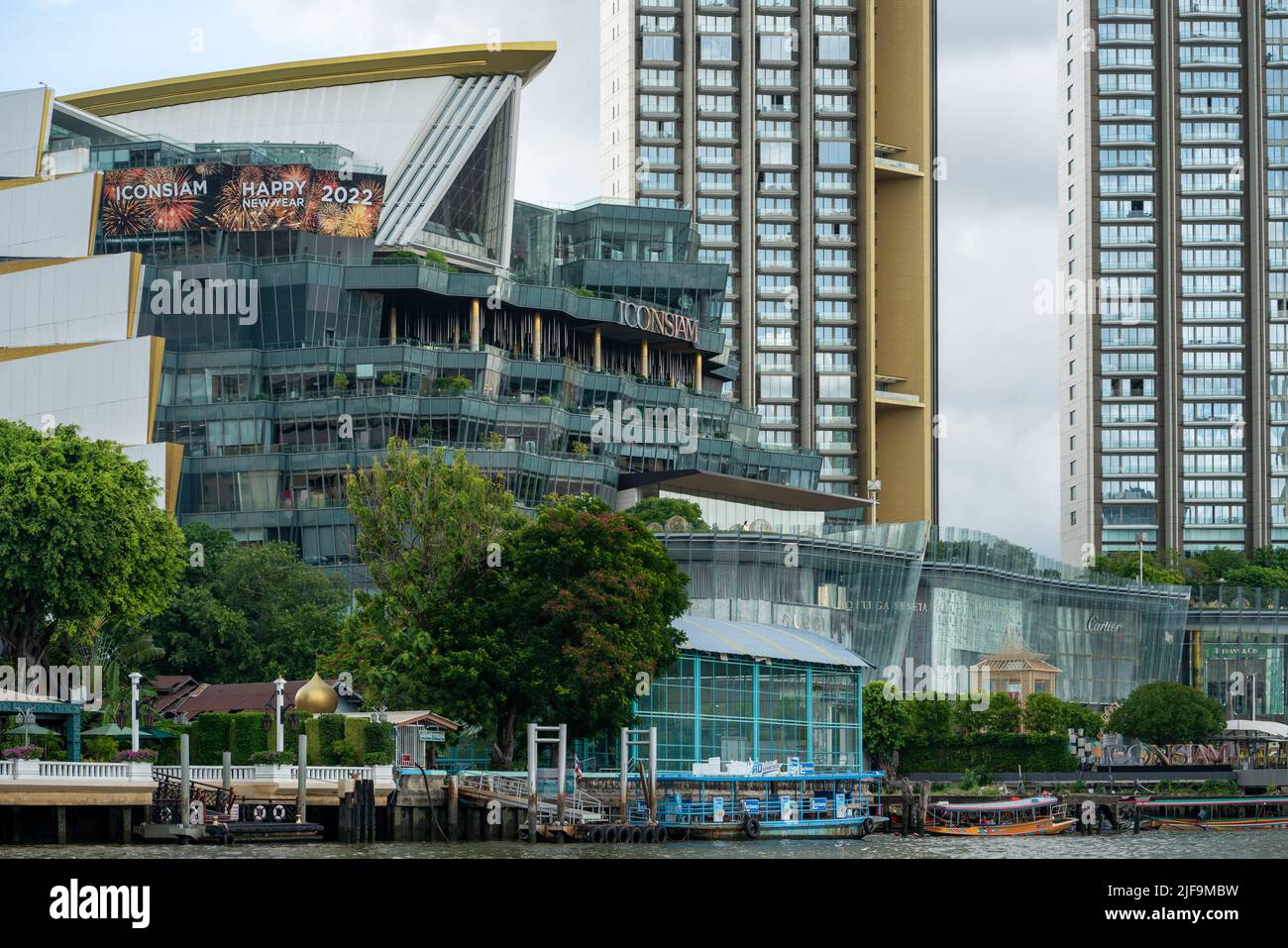 The IconSiam riverside shopping mall in Bangkok. Facade view from the river Stock Photo - Alamy