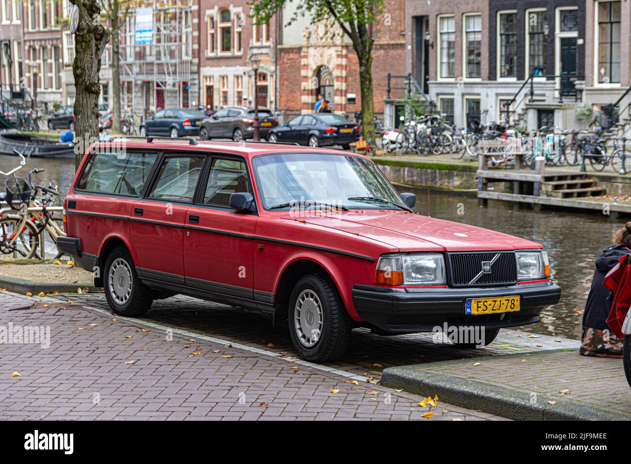 1992 Volvo 240 Red