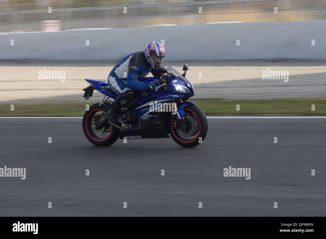 Yamaha r1 road bike hi-res stock photography and images - Alamy