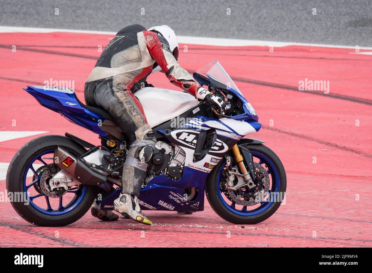 Modern fast sport motor bike in the track. Yamaha R1 Stock Photo - Alamy