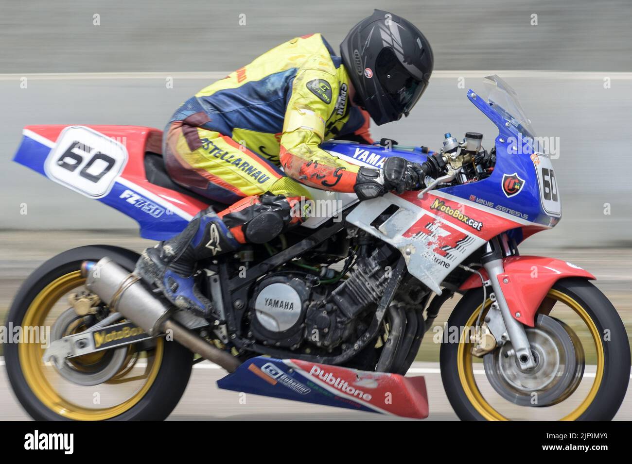 Classic japan fast bike in the track. Yamaha FZ Stock Photo - Alamy