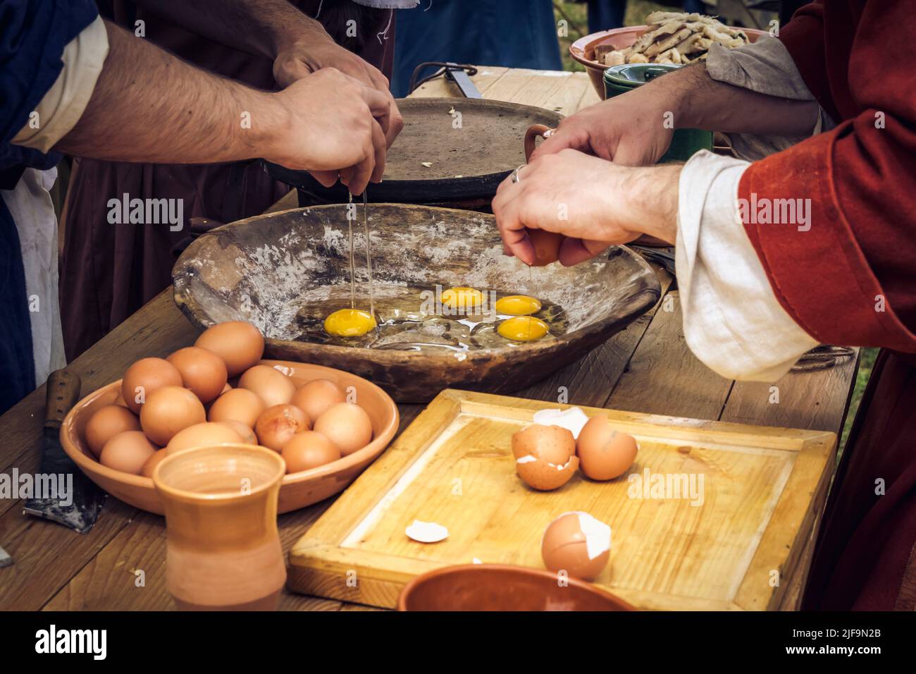 Customs and traditions in 13th century Italy. Cooking Stock Photo - Alamy