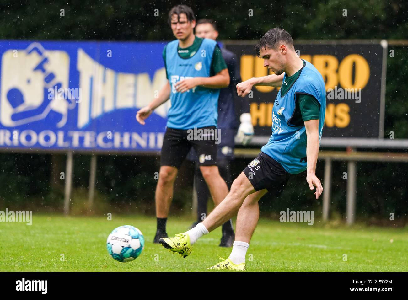 BUCHTEN, NETHERLANDS - JUNE 26: George Cox of Fortuna Sittard during ...