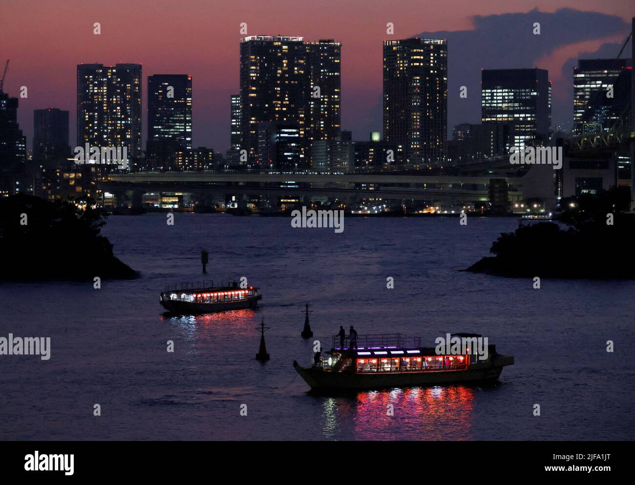 Yakatabune tokyo bay hi-res stock photography and images - Alamy
