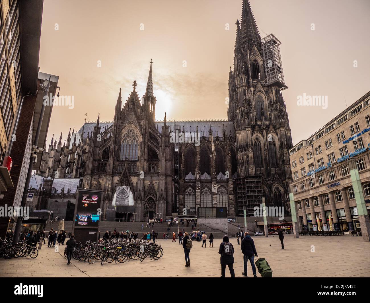 Nostalgic view, cathedral, backlight, Cologne, North Rhine-Westphalia ...